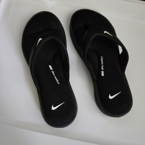 Nike | Shoes | Nike Black Flip Flops | Poshmark